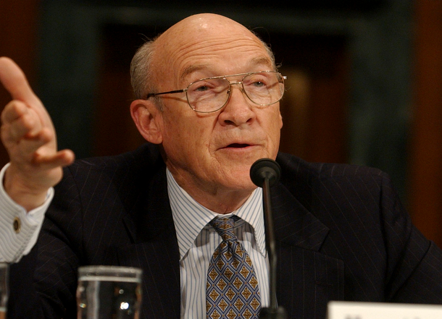 Honorary member Alan K. Simpson receives Presidential Medal of Freedom – Mortar Board